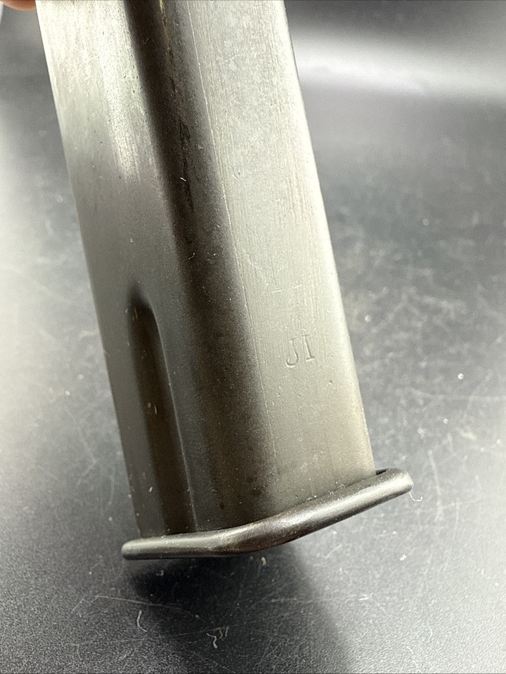 ORIGINAL WW2 INGLIS HIGH POWER 10 ROUND 9MM MAGAZINE "JI" MARKED SPLIT ...