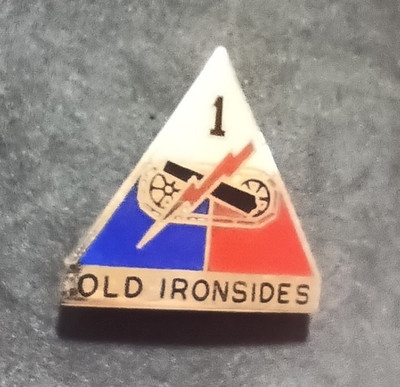WW2 US ARMY Military 1st Armored Division Old Ironsides Insignia Pin | eBay
