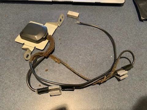 98-00 OEM Lexus LS400 Navigation GPS antenna assembly in dash under ...