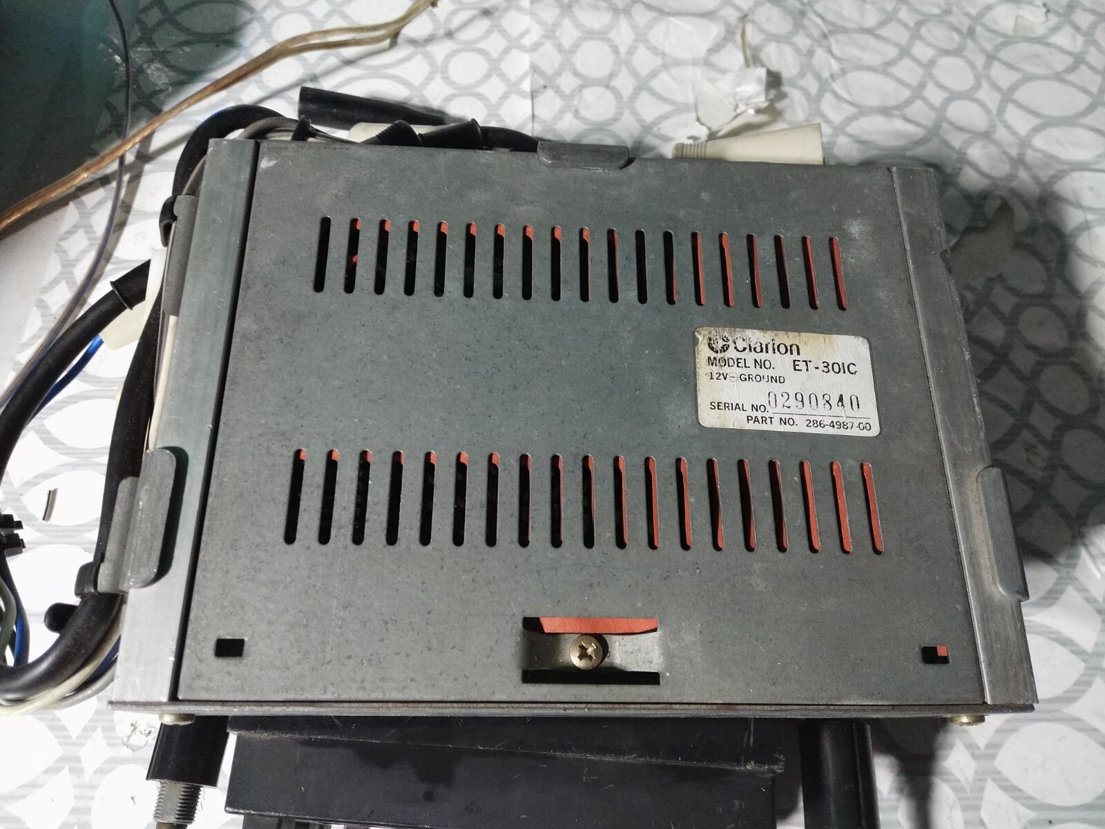 VINTAGE OLD SCHOOL Clarion Model No. PT-975C & Amplifier ET30IC (no ...