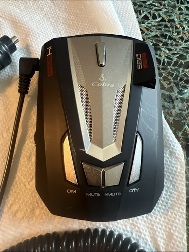 Cobra XRS 9470 Radar Detector 14 Band 360° Laser VG2 Lighter Plug-In ...