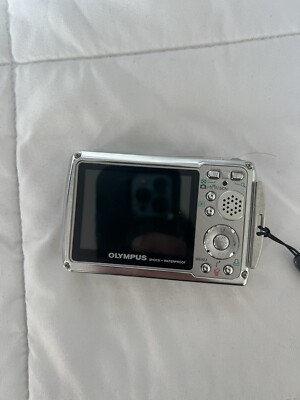 Rare Olympus Stylus 720 SW 7.1MP Digital Camera Color pink. Not Tested ...
