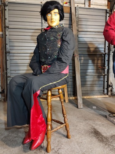 TOO COOL ELVIS PRESLEY LIFE SIZE STATUE MANNEQUIN SITTING HOT ROD ...