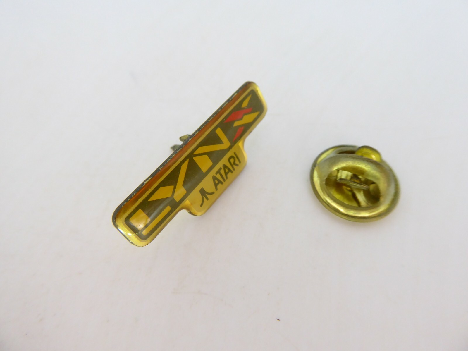 RARE Pins Pins Pin Badge LYNX ATARI / RETROGAMING / JEUX VIDEOS GAMES ...