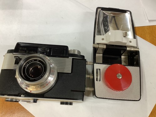 Kodak Signet 30 35mm Camera 44mm 2.8 Lens & Type 1 Flash | eBay