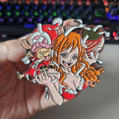 One Piece Nami & Tony Chopper Christmas attire Limited lapel Metal ...