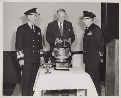 USS CORAL SEA CVB-43 Admiral Captain Award 1952 Official Navy ...