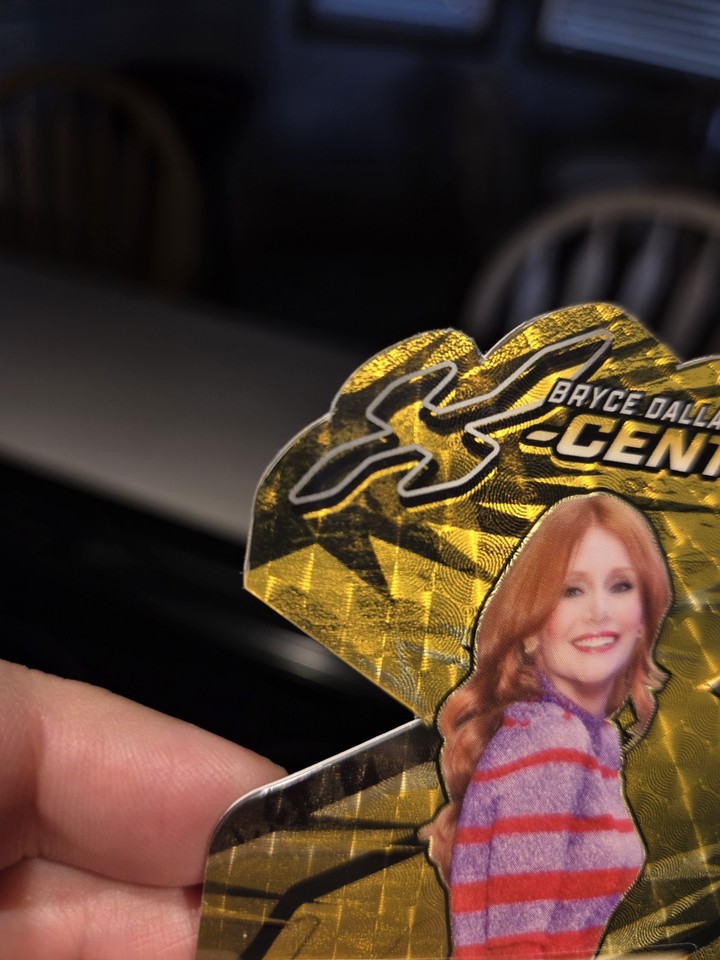 🔥 BRYCE DALLAS HOWARD 💗 GOLD#1/1🏅 X-CENTRIC 💥 AUTOGRAPH 💎 POP CENTURY ...