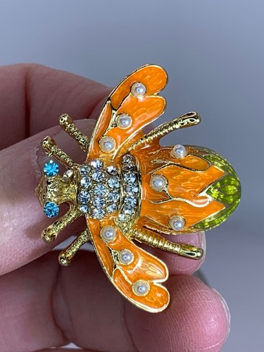 Bee Orange Green Enamel Clear Rhinestones Pearls Gold Brooch Pin M-3909 ...