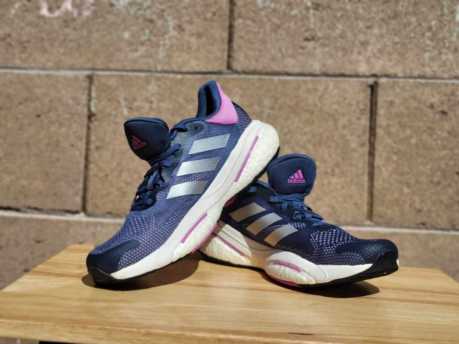 Women’s Adidas Solarglide 5 Running Shoes Size 9 - Gem