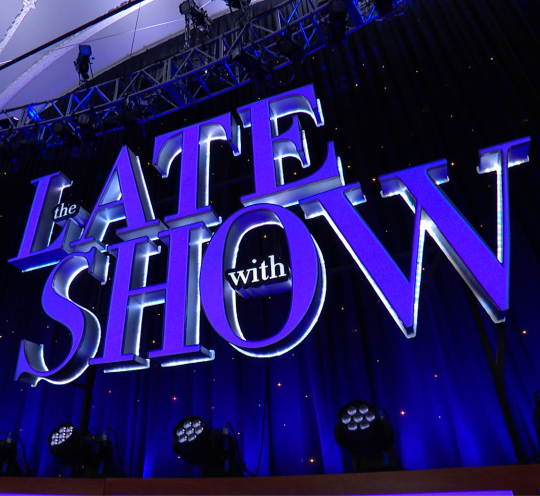 PRE-SALE: "THE LATE SHOW" SIGN + AUTOGRAPHED MUGS from JON STEWART ...
