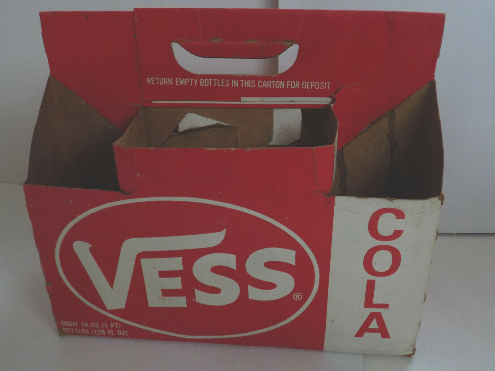 Vtg "Vess Cola" 8-Pk Cardboard Caddy for 16oz bottles w/ 6 Mardi Gras ...