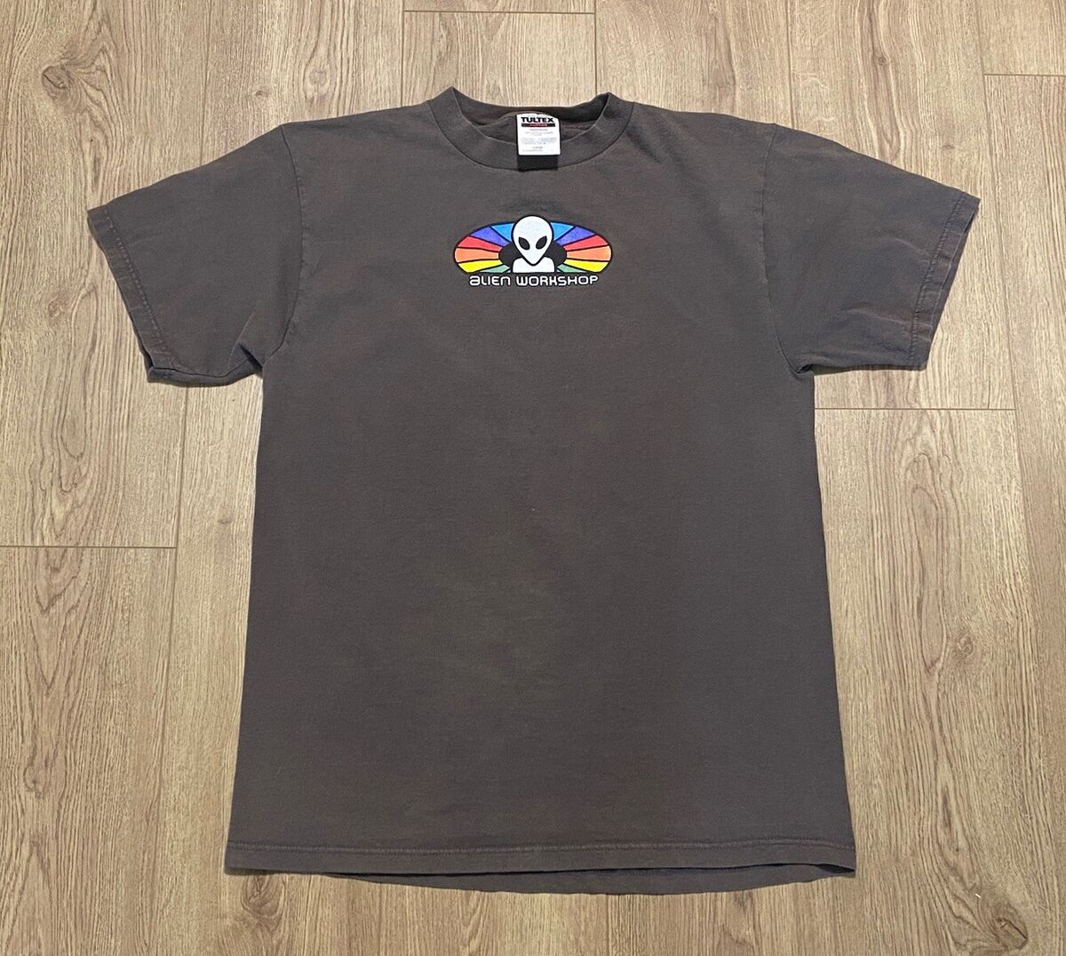 Vintage 90s Alien Workshop Spectrum Logo T-Shirt Size Large Vintage 90s Alien Workshop Spectrum Logo T-Shirt Size Large