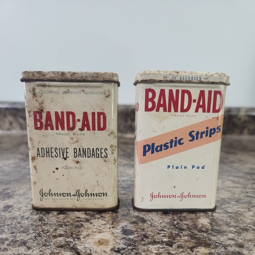 Two Vintage Band Aid Tin Boxes Johnson & Johnson Bandages Empty | eBay