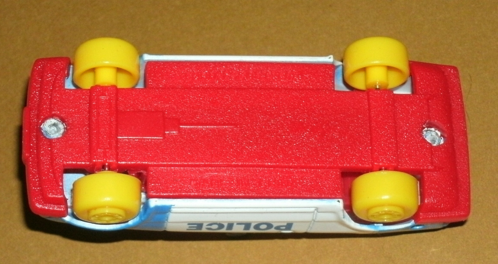 1/64 Scale 1980's Ford Escort 1.6i Diecast Police Car Toy (Maisto First ...