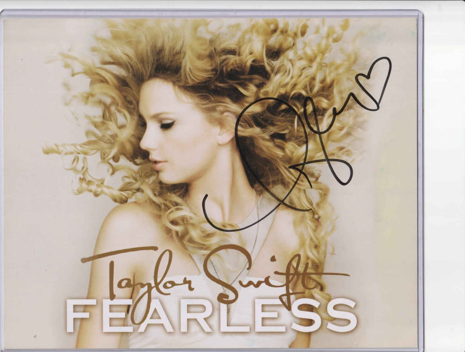 Taylor Swift Autographed Memorabilia | Signed Photo, Jersey ...