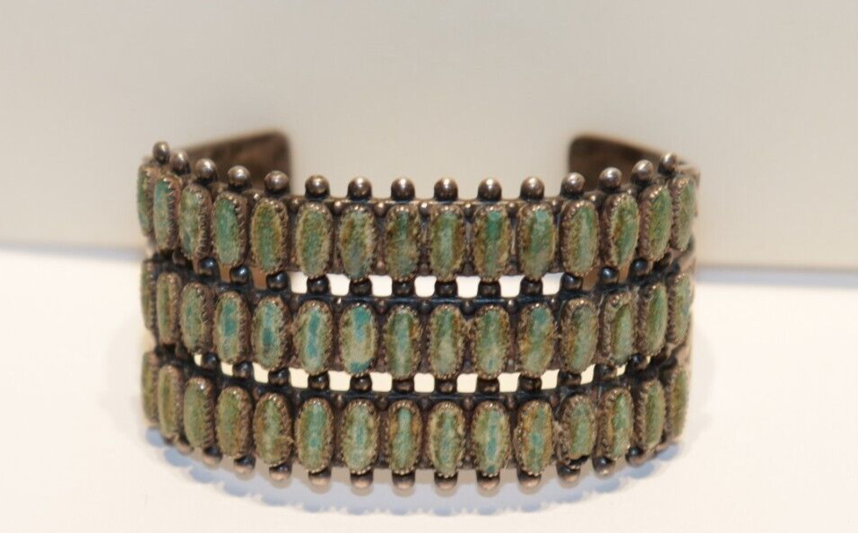 Older Sterling Zuni Cuff Sterling Bracelet 48.2 Grams - Gem