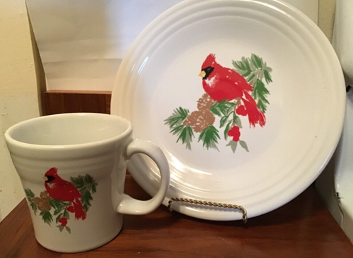 Fiesta ware Belk Christmas Cardinal Lunch Plate And Tapered Mug 1st ...
