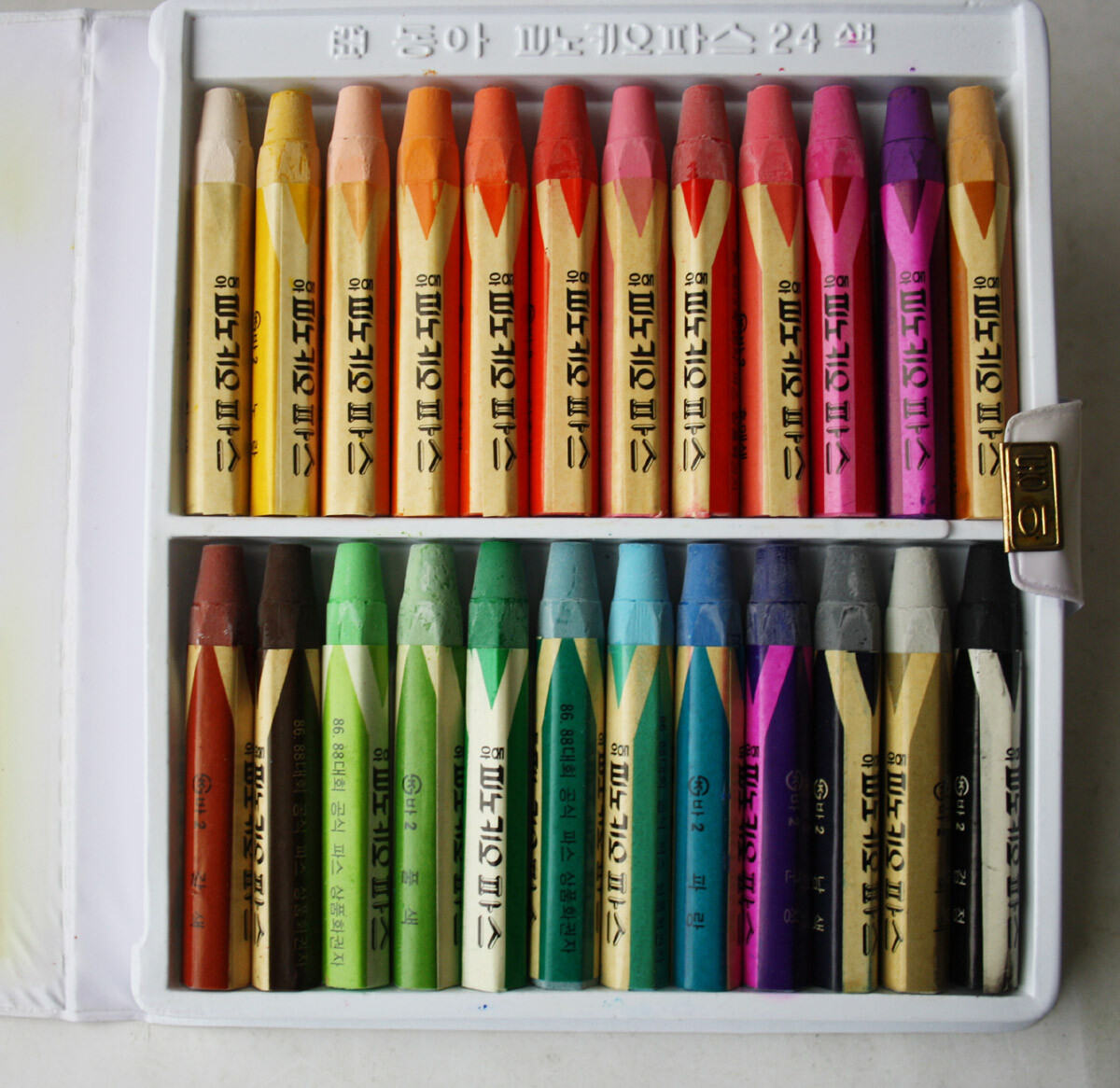 RARE VINTAGE 1983 SEOUL OLYMPIC GAMES SLOOC 24 WAX CRAYONS SET CASE ...