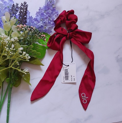 Alo Yoga Bow Hair Tie Scrunchie Love Knot Red | eBay