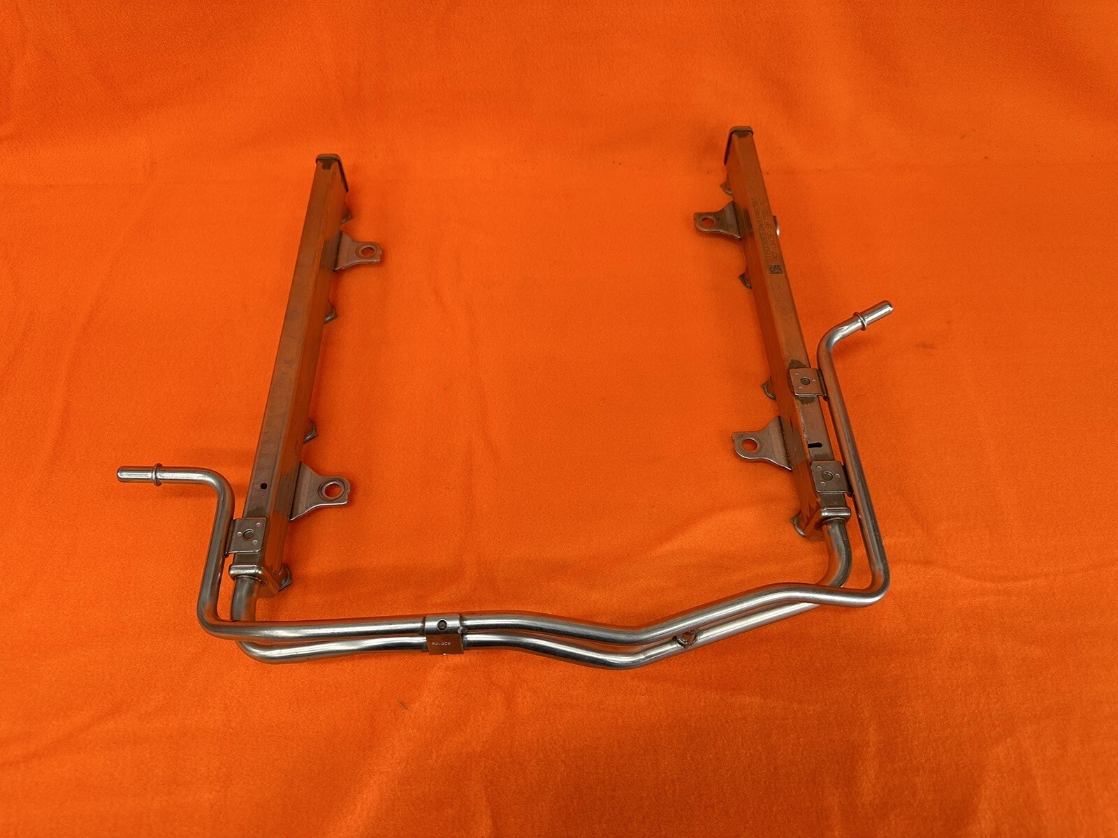 OEM 2018-2022 Ford Mustang GT 5.0 Fuel Rail | eBay