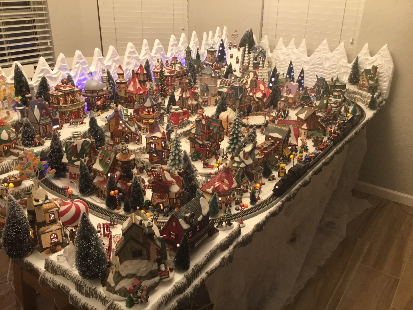 Christmas Village Display Platform 4’x8’ L Size Well Lemax , Dept56 ...