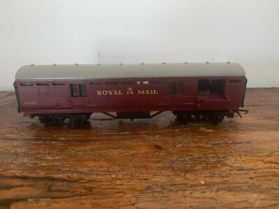 TRIANG HORNBY EX LMS MAROON TPO OPERATING ROYAL MAIL COACH M30224 ...