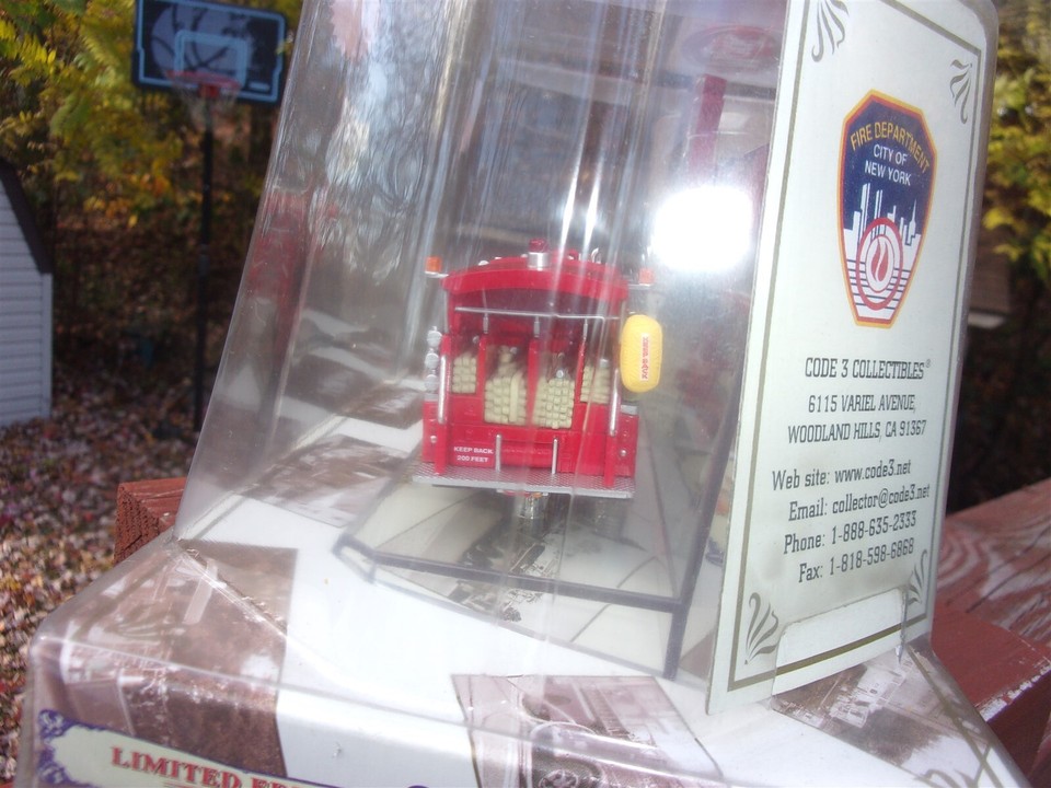 Code 3 FDNY Mack CF Pumper 271 - #12355-0271 | eBay