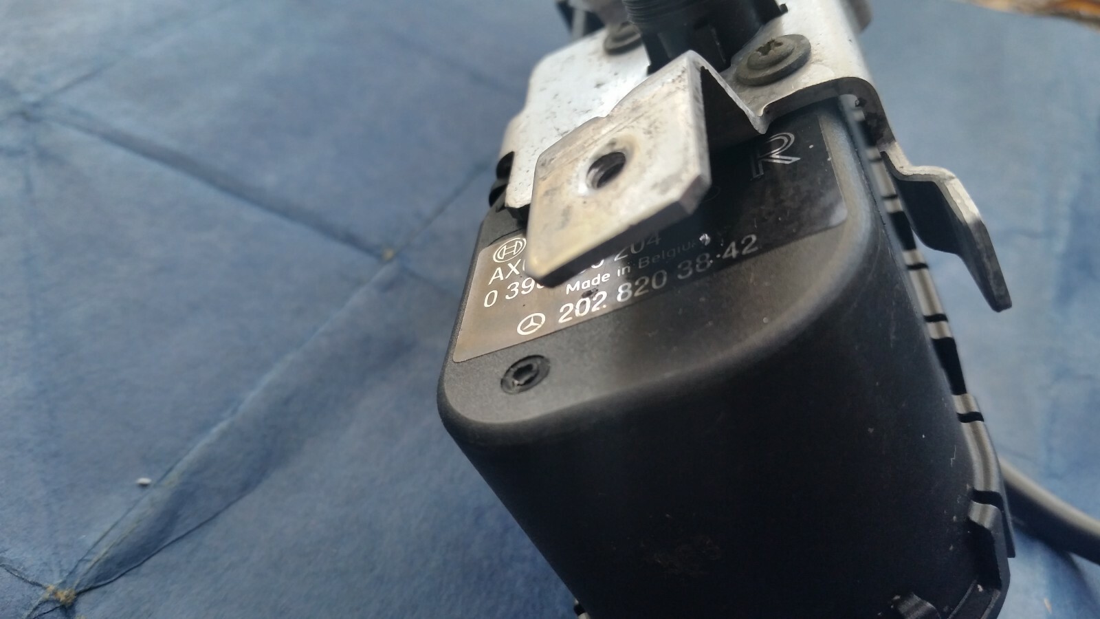 Mercedes W202 C CLASS C36 C43 AMG RIGHT HEADLIGHT HEADLAMP WIPER WASHER ...