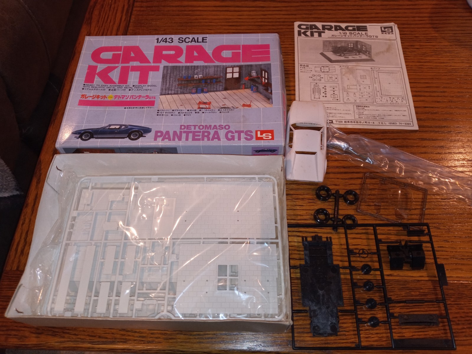 VINTAGE L & S 1/43 -DETOMASO PANTERA GTS GARAGE SCENE KIT NIOB #2112 | eBay
