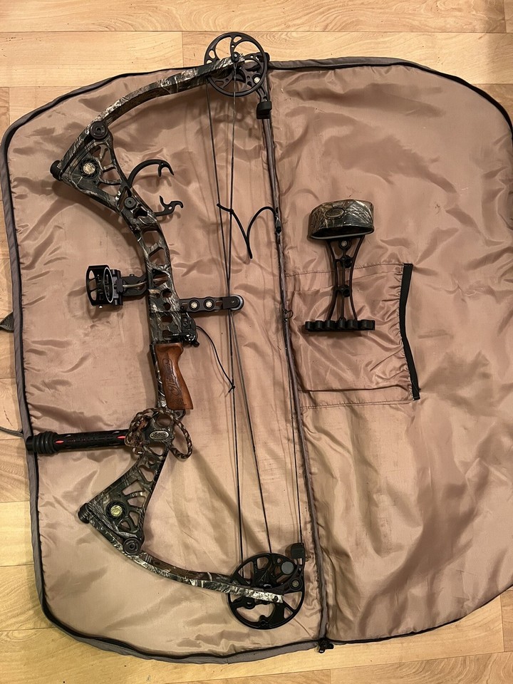 Mathews Drenalin RH compound bow and Mathews Quiver. NO MATHEWS REST ...