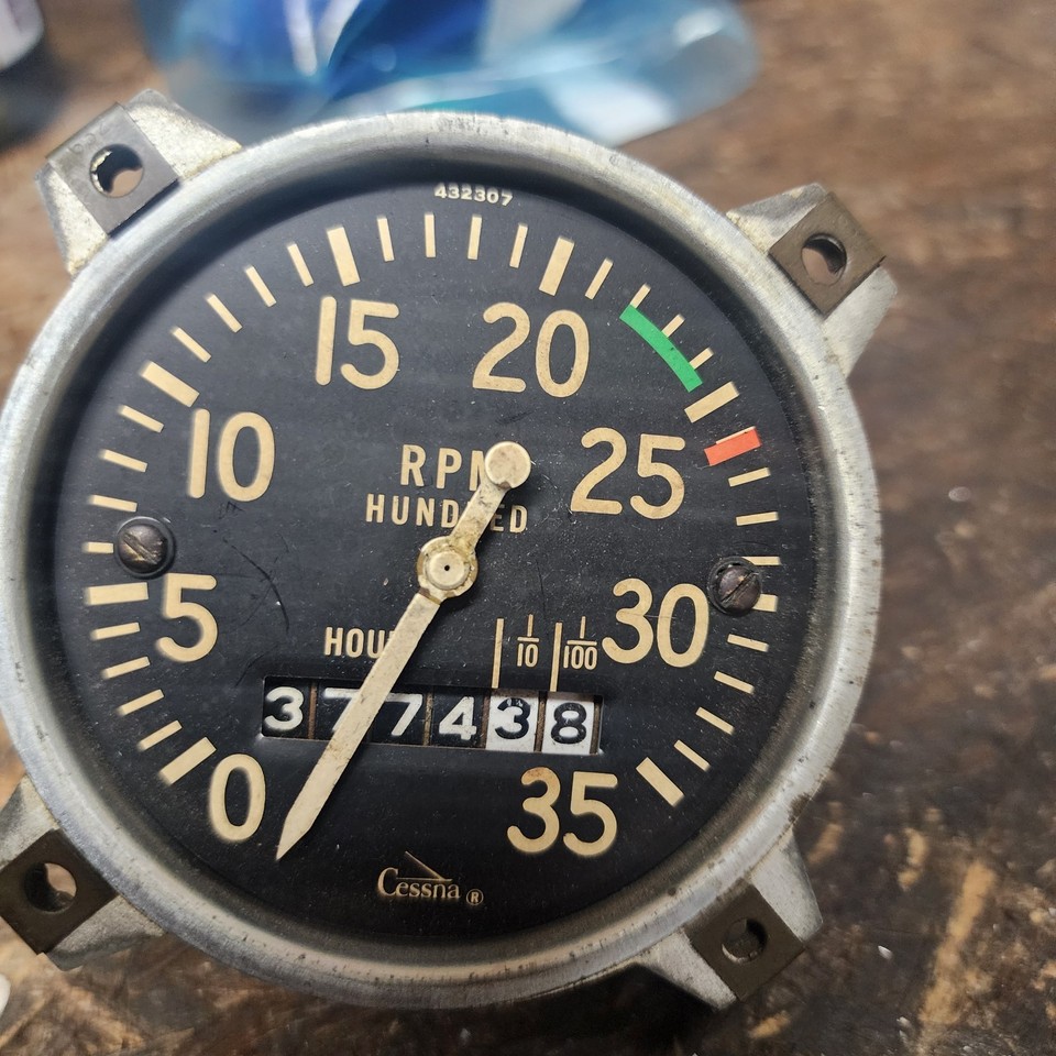 S1305N9 Cessna Tachometer Stewart Warner | eBay