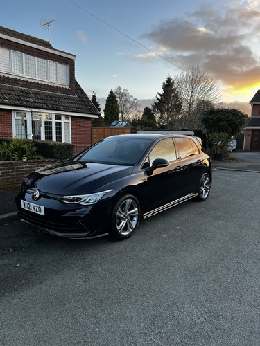 *2021 VW Golf MK8 R-Line 1.5 TSI Petrol – HIGH SPEC *OPEN TO OFFERS ...