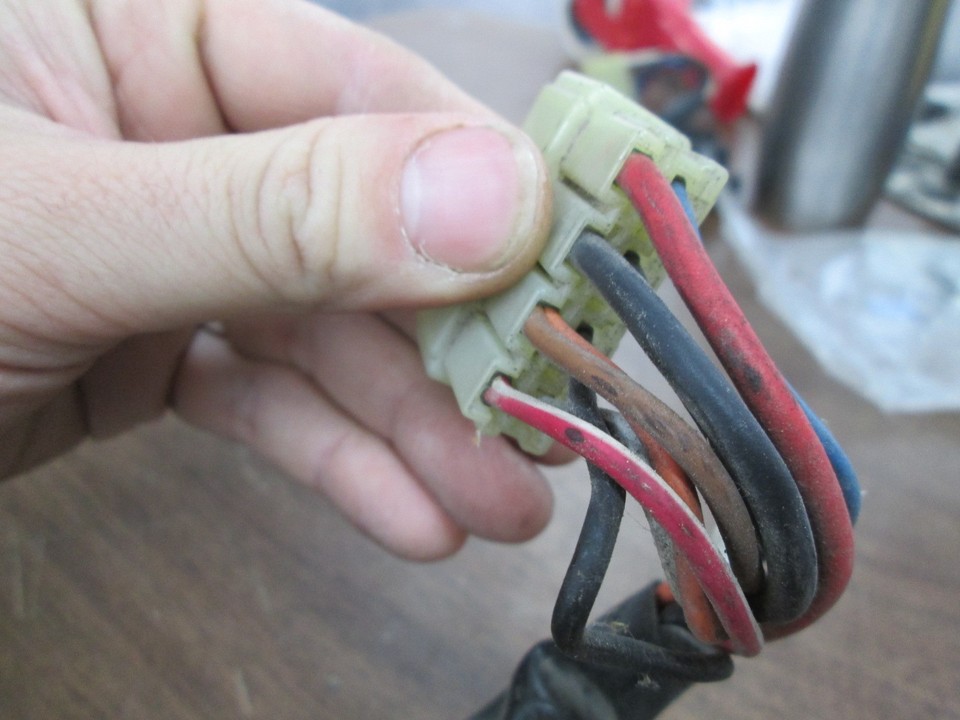 Triumph Incomp Fuse Box 90-92 Daytona 91-95 Trophy 95-98 Trident ...