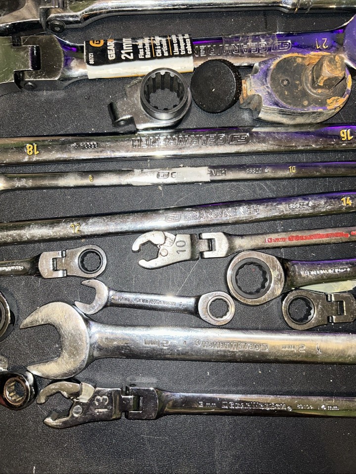 (E9) Broken Lot Of Misc Tools, GearWrench, Ratchets, Stubby Wrenches ...