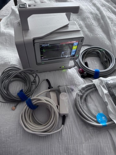 Mindray T1 monitor with cables and docking station | eBay