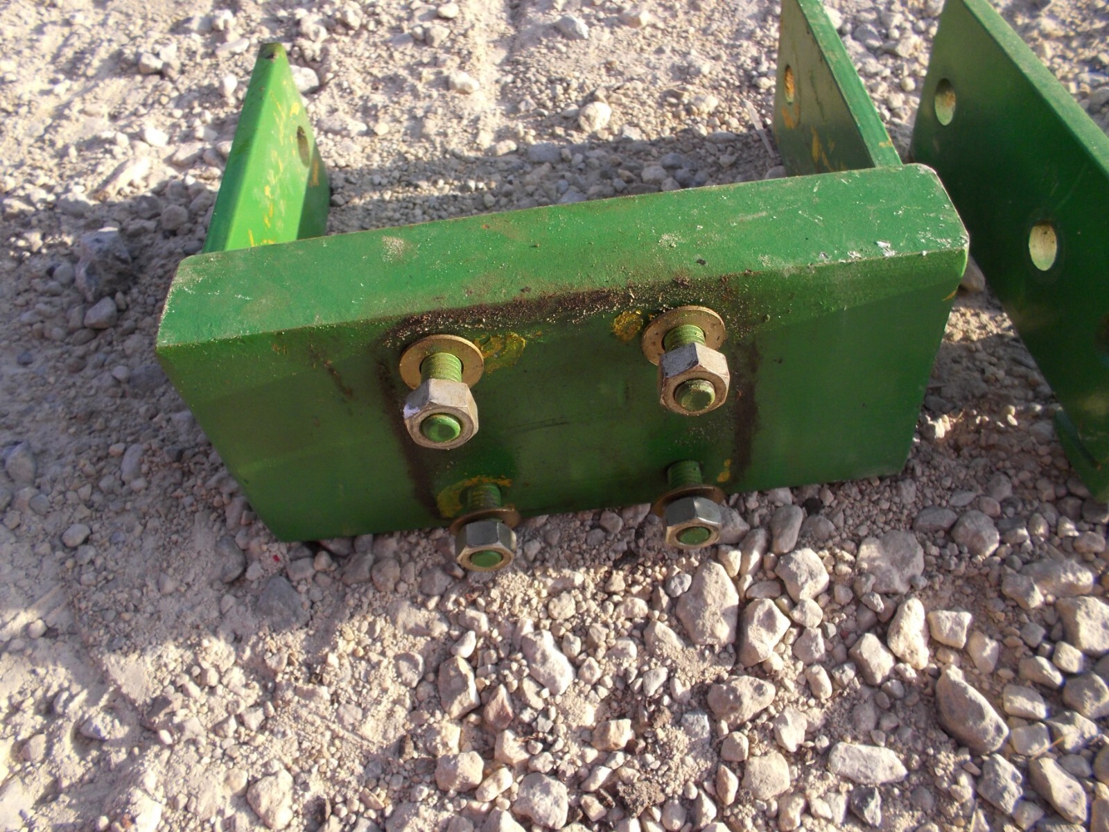 Farmall H M SH SM MTA 300 350 IH tractor clamshell fender brackets to ...