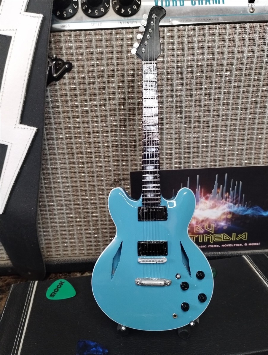 Dave Grohl Guitar