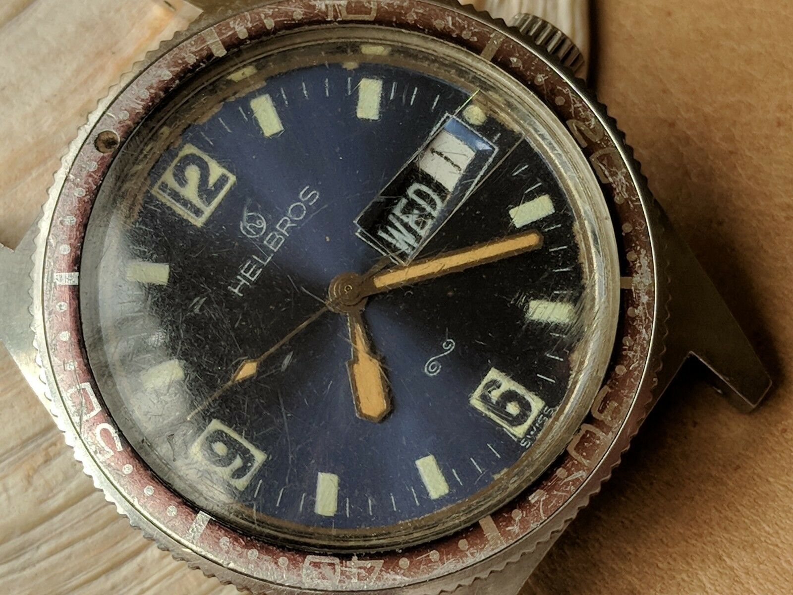 Vintage Helbros Day-Date Diver Watch w/Blue Dial,AS 1914,Runs FOR PARTS ...