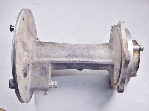 86 Yamaha YFM80 YFM 80 Badger Moto-4 Rear Wheel Axle Axel Carrier Hub ...