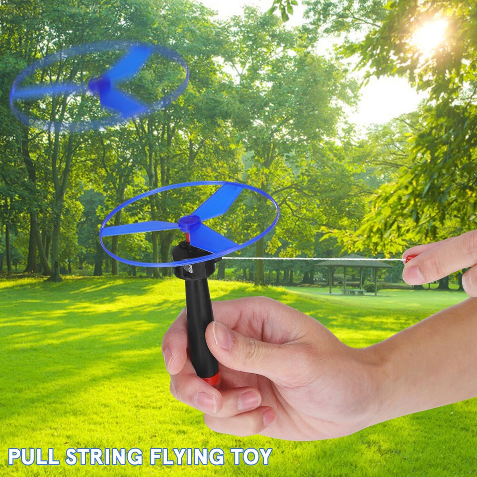 1 Set Pull String Flying Saucers Vintage Flying Space Saucer Pull ...