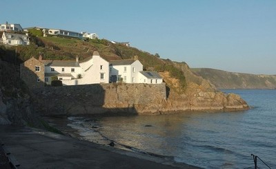 Photo 6x4 Little Perhaver Point Lamledra Ford Cottages and The Fort are ...