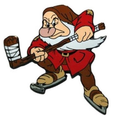 OLD HTF Disney pin DLR Dwarf Grumpy Hockey Player Snow White & 7 Dwarfs ...
