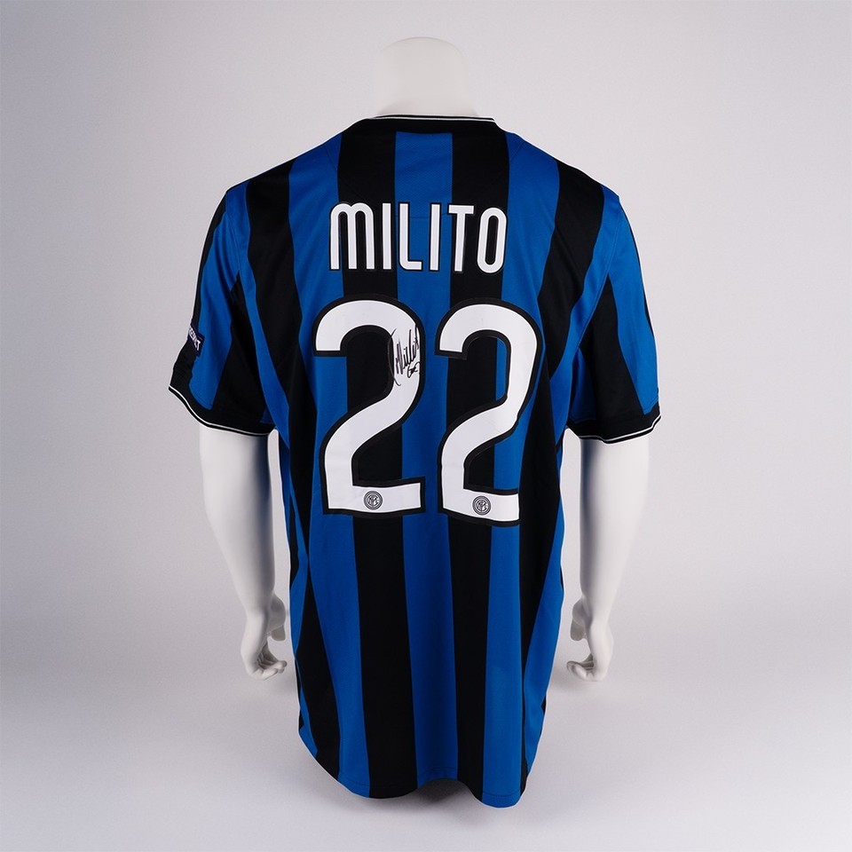 Milito: Finale di Champions League 2010 - Firmata da Milito | eBay
