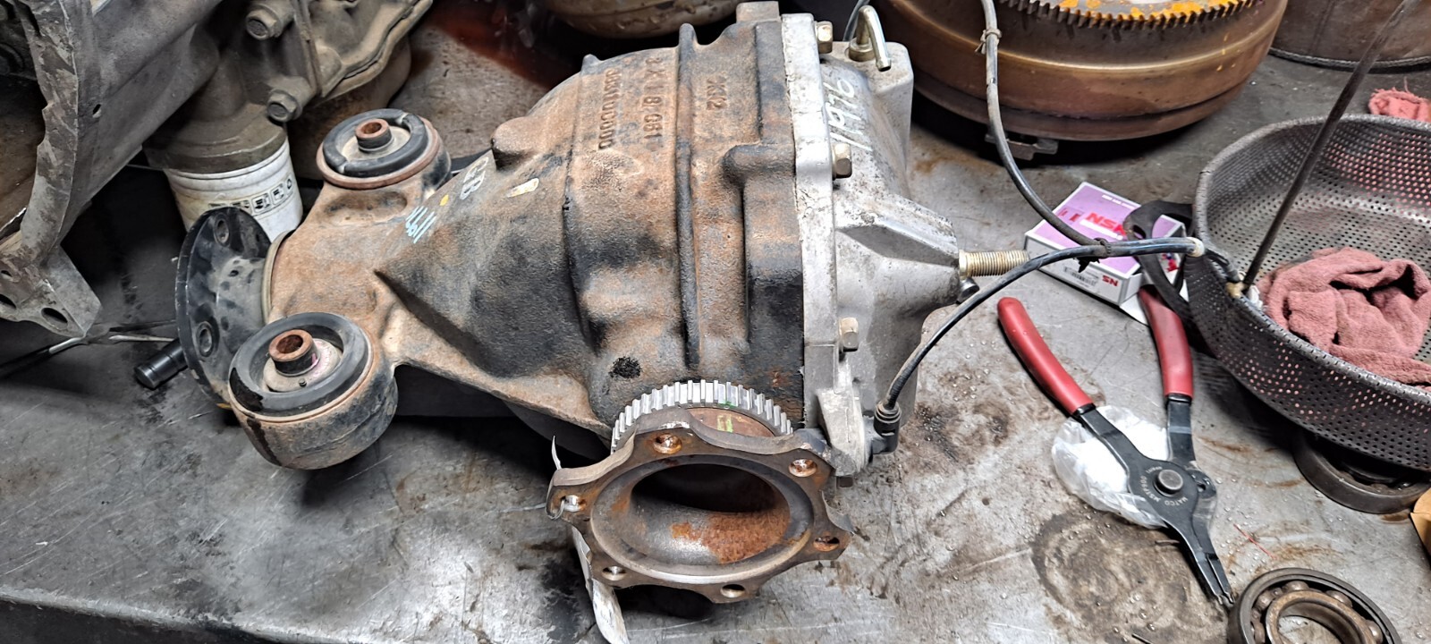2004 NISSAN 350Z REAR DIFFERENTIAL CARRIER 3.357 RATIO LOCKING | eBay