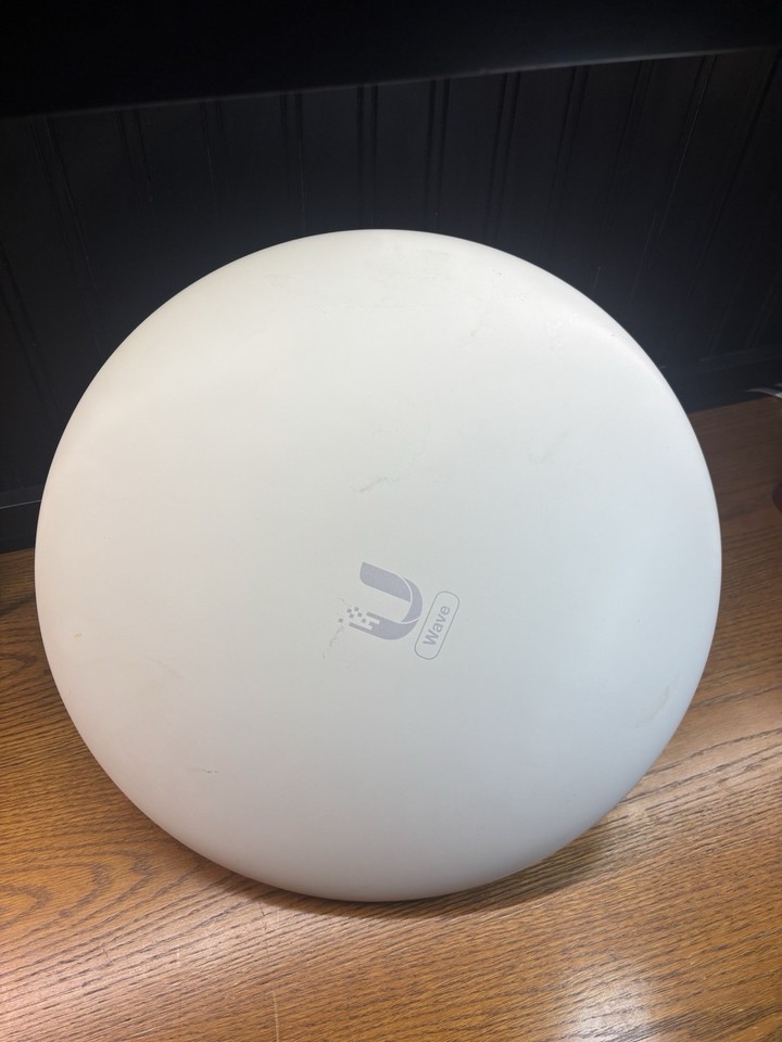 Ubiquiti - WAVE-LR Staton up to 8Km Link US WAVE-LR-US VERSION w/ Pole ...