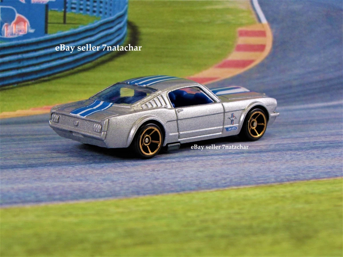 1965 Mustang Fastback Silver