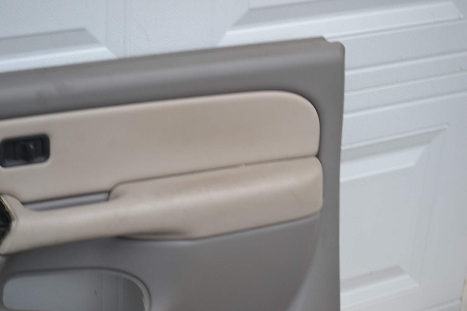 99-02 GMT 800 - Interior Door Trim Panels Set Gray & Tan Two Tone Power ...