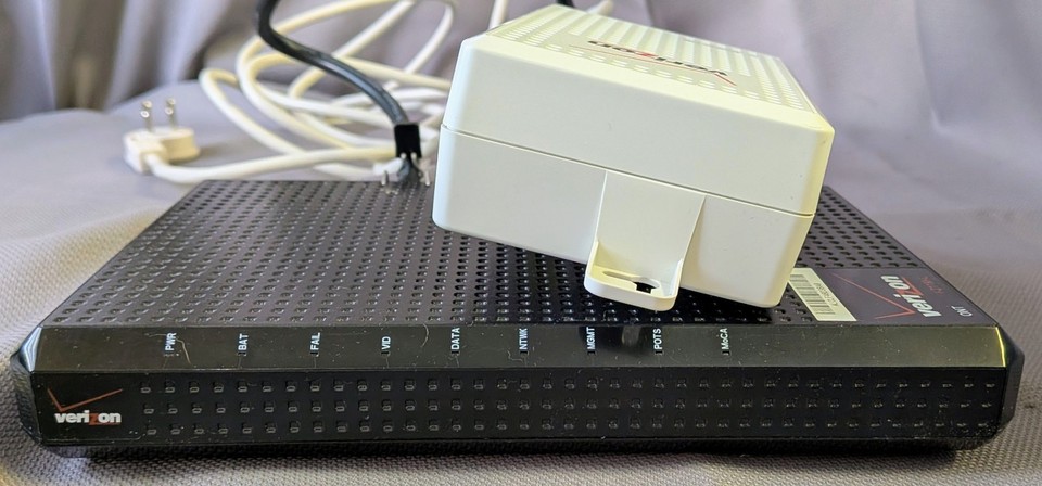 Verizon FIOS Optical Network Terminal ONT Nokia I-211M-L Modem w/ Power ...