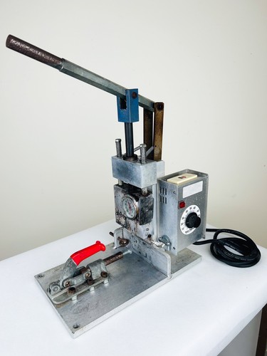 Crystal Alloy 66M Manual Plastic Injection Molder, Desktop Molding | eBay